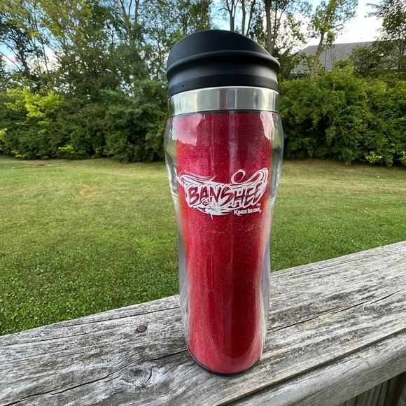 King Island | Kitchen | Banshee King Island Water Bottle | Poshmark